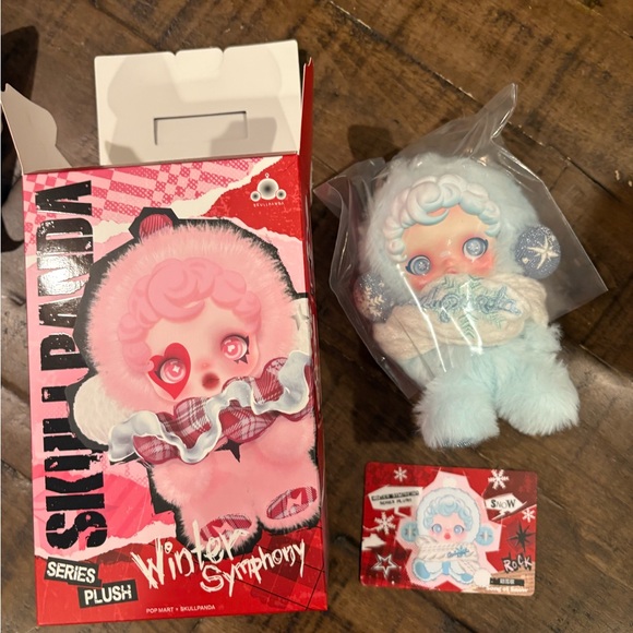 POP MART | Toys | Pop Mart Skullpanda Winter Symphony Series Song Of ...